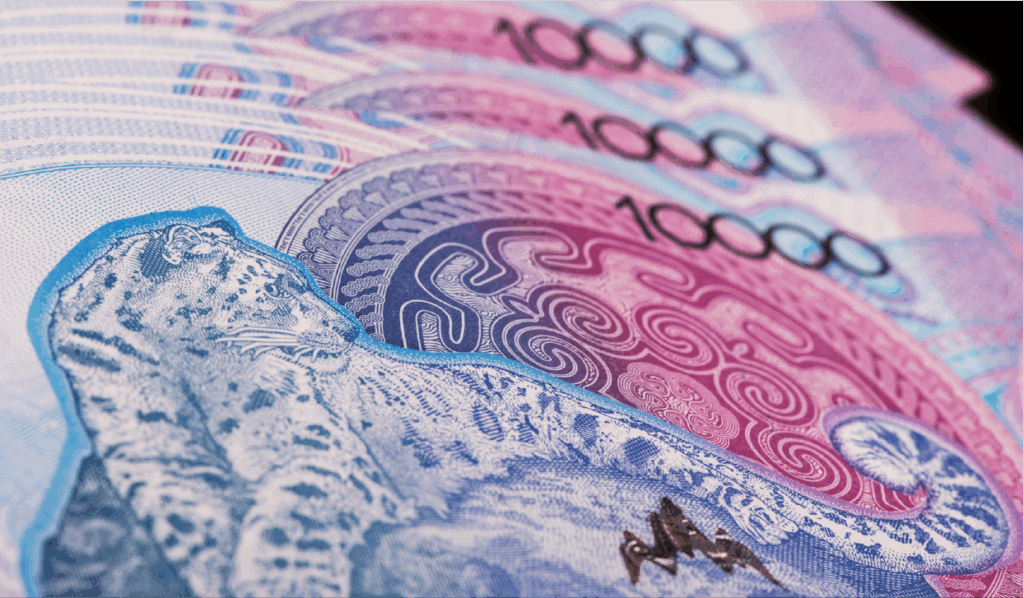 Leftover Currency - Money goes wild: Banknotes with animals on them